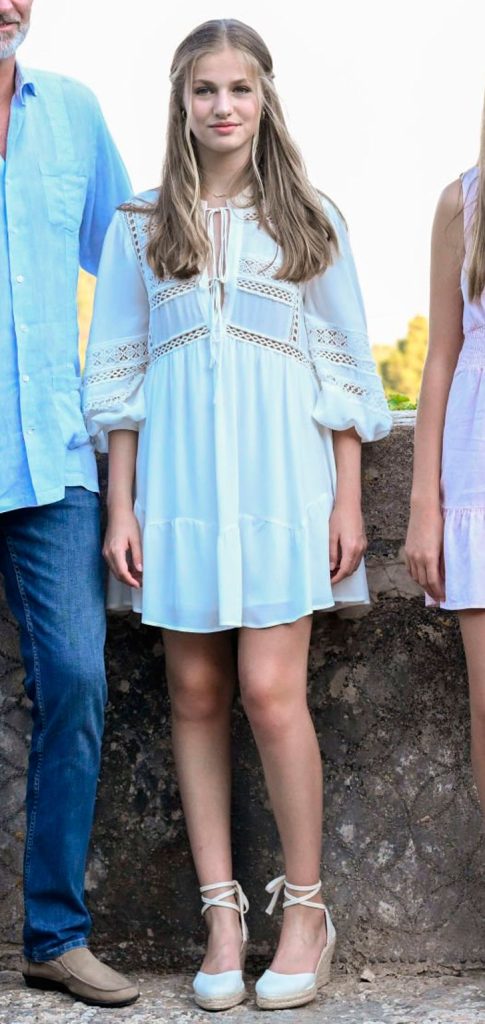 Princess Leonor's dress in Mallorca: simple, elegant and sophisticated