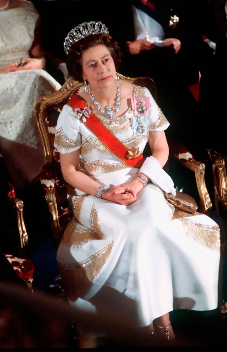 Queen Elizabeth's jewels: Who will inherit them?