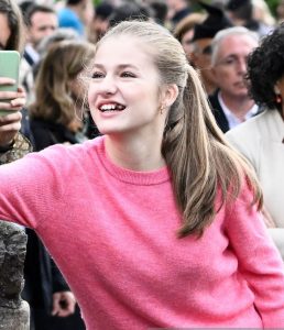 Why is Princess Leonor missing teeth? | All Details