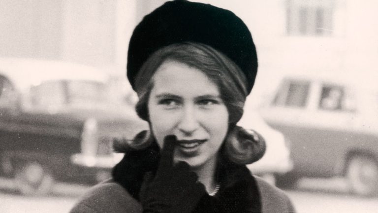 Timeline: Pictures of Princess Anne young