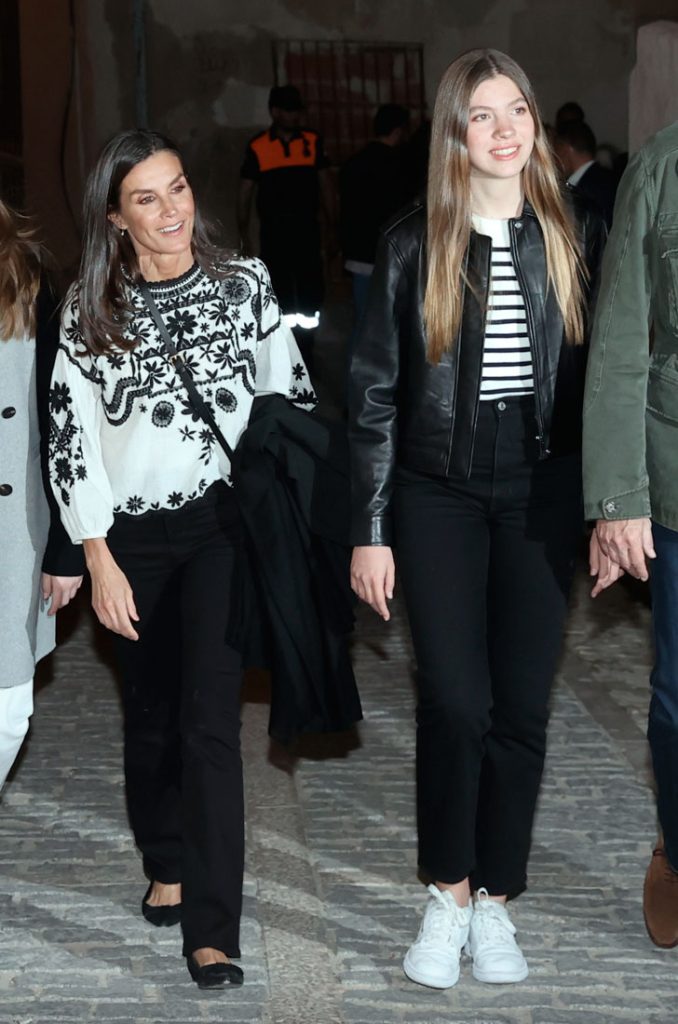 PHOTOS: Infanta Sofia of Spain's casual style