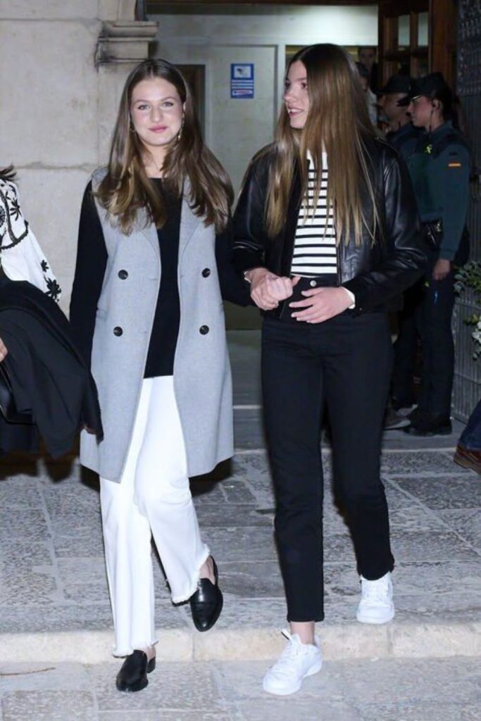 Best Photos of Princess Leonor and Infanta Sofia Together