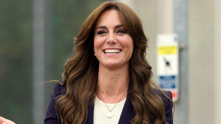 PHOTO: Kate Middleton's new hairstyle causes sensation