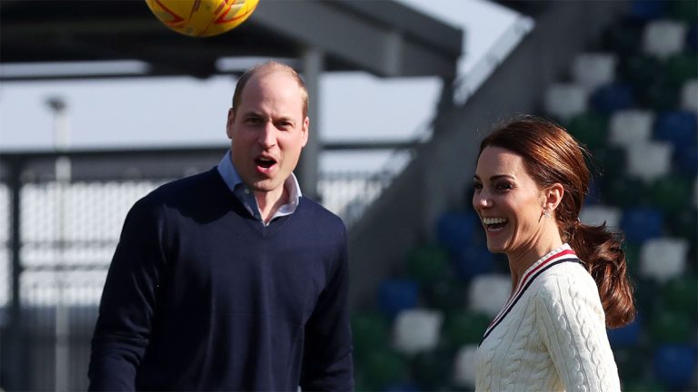PHOTO: Kate Middleton without makeup at George's soccer game