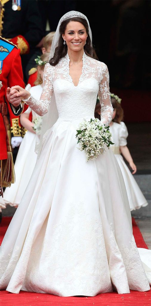 VIDEO What Did Kate Middleton s Wedding Dress Look Like VIDEO What Did Kate Middleton s Wedding Dress Look Like