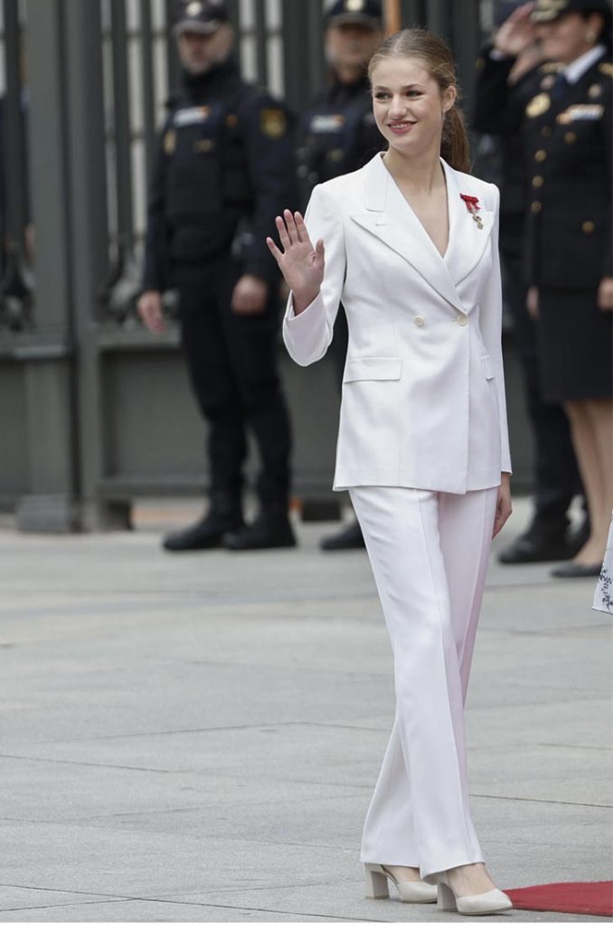 Most Beautiful PHOTOS: Princess Leonor's Oath to the Constitution