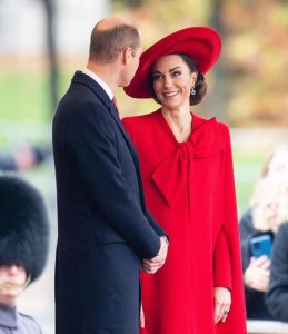 PHOTOS: William and Princess Kate's love gestures