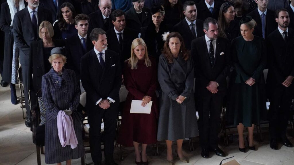 The best photos of King Constantine's memorial service