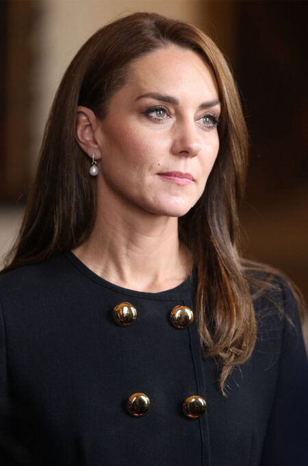 What cancer does Kate Middleton have: colon, ovarian or stomach?