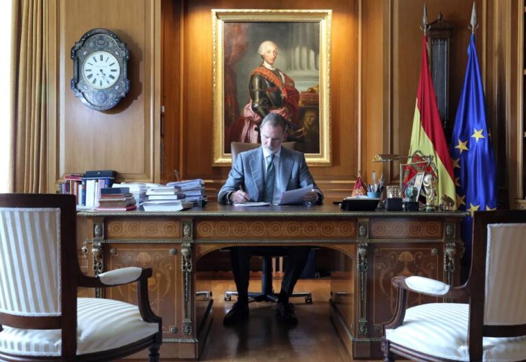 Unpublished photos of King Felipe to celebrate his proclamation as king