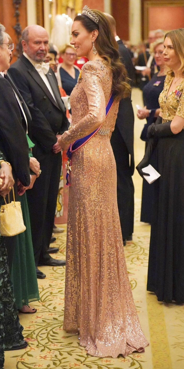 Kate Middleton Shines in Rose Pink Jenny Packham Gown at Buckingham Palace