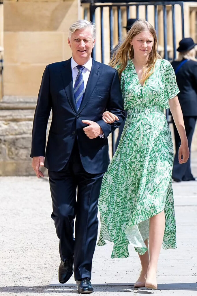 Princess Elisabeth's graduation: Mathilde and Eleonore's style