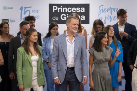 Princess Leonor's green blazer stands out at Princess of Girona Awards ...