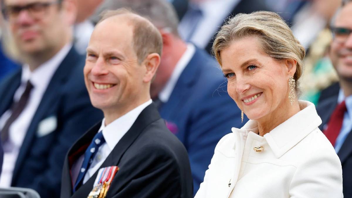Prince Edward in Paris: The Duke of Edinburgh's awkward moment