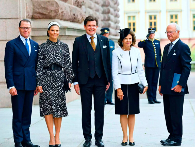 Elegant Looks of Swedish Princesses at Parliament Opening