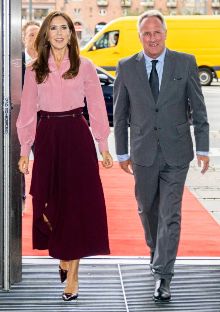 Queen Mary's style in Mary Elizabeth Hospital exhibition