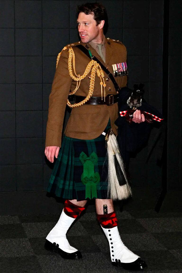 Royal Aide Lt. Col. Johnny Thompson Announces Engagement