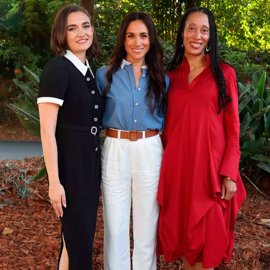Meghan Markle in Santa Barbara: Appears without a ring and without ...