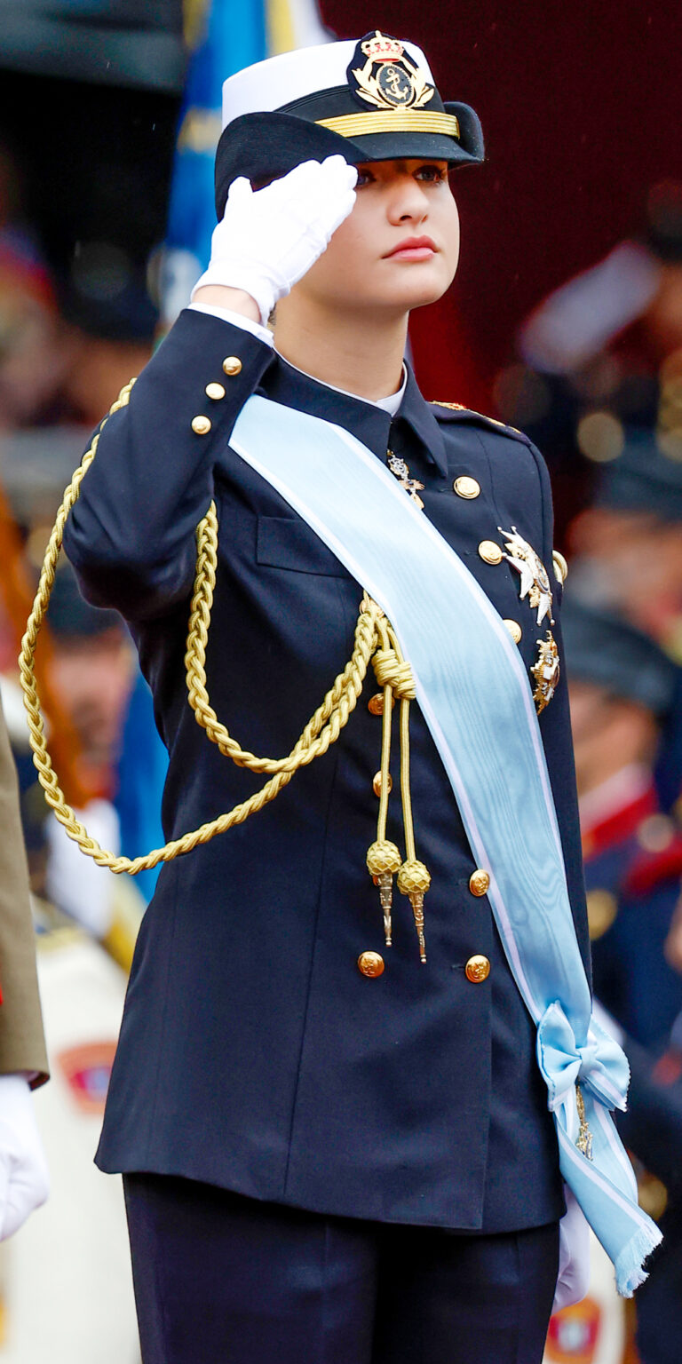 Unknown Details of Princess Leonor's Navy Gala Uniform