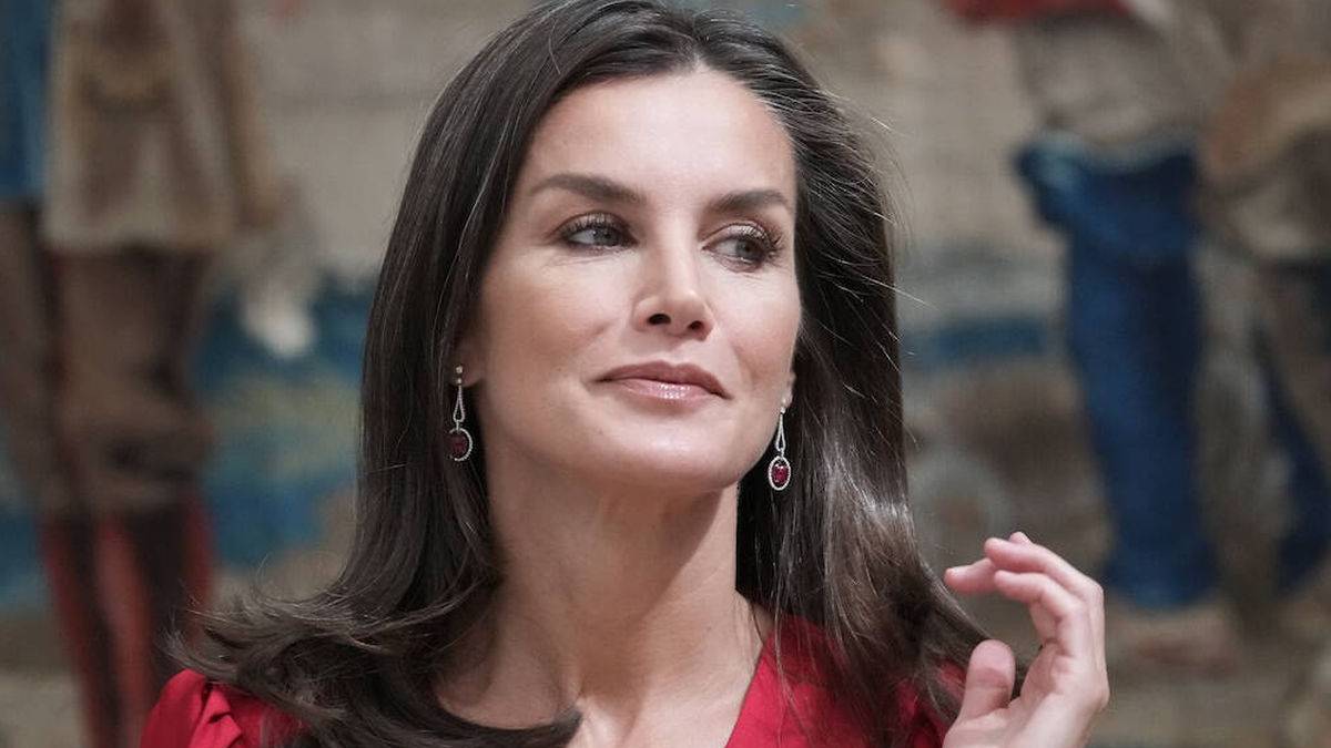 Queen Letizia's ruby earrings: What is the history of this jewel?