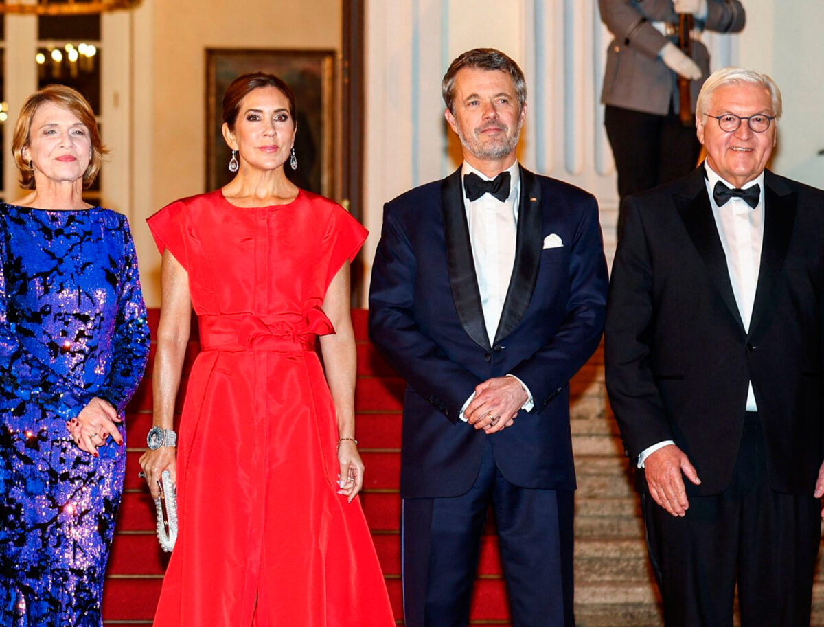 Queen Mary in Red Carolina Herrera Dress in Berlin