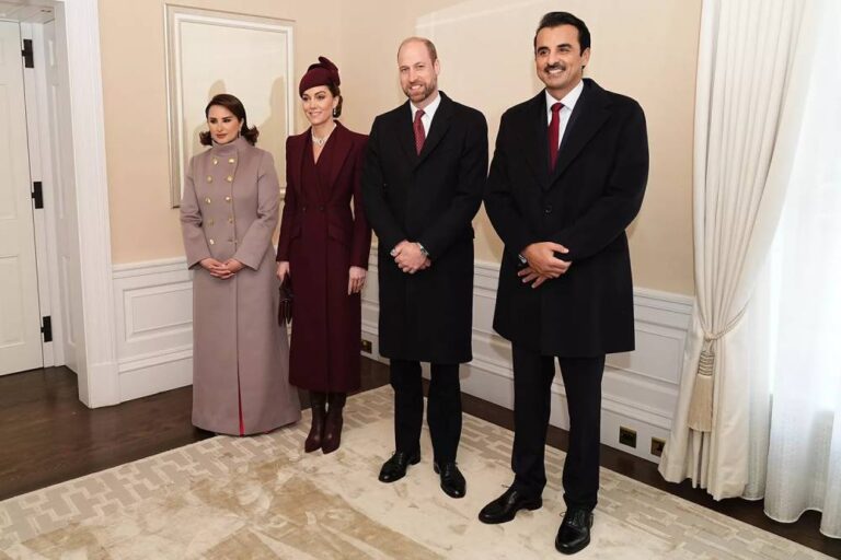 PHOTOS: Kate Middleton receives the Emir of Qatar