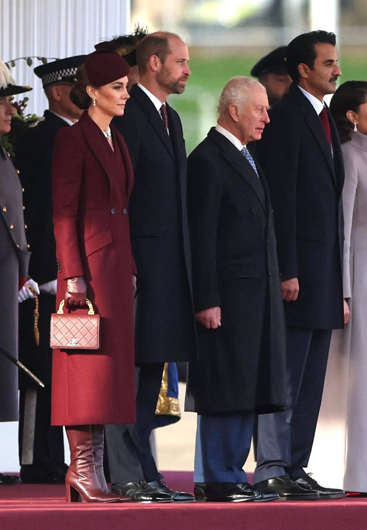 PHOTOS: Kate Middleton receives the Emir of Qatar
