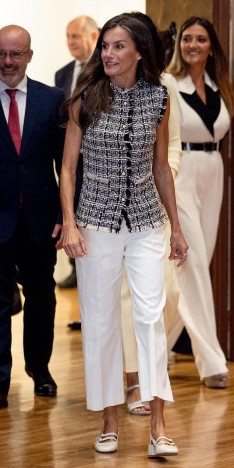 Royal Outfit Ideas: Modern Royal Tweed Ensemble